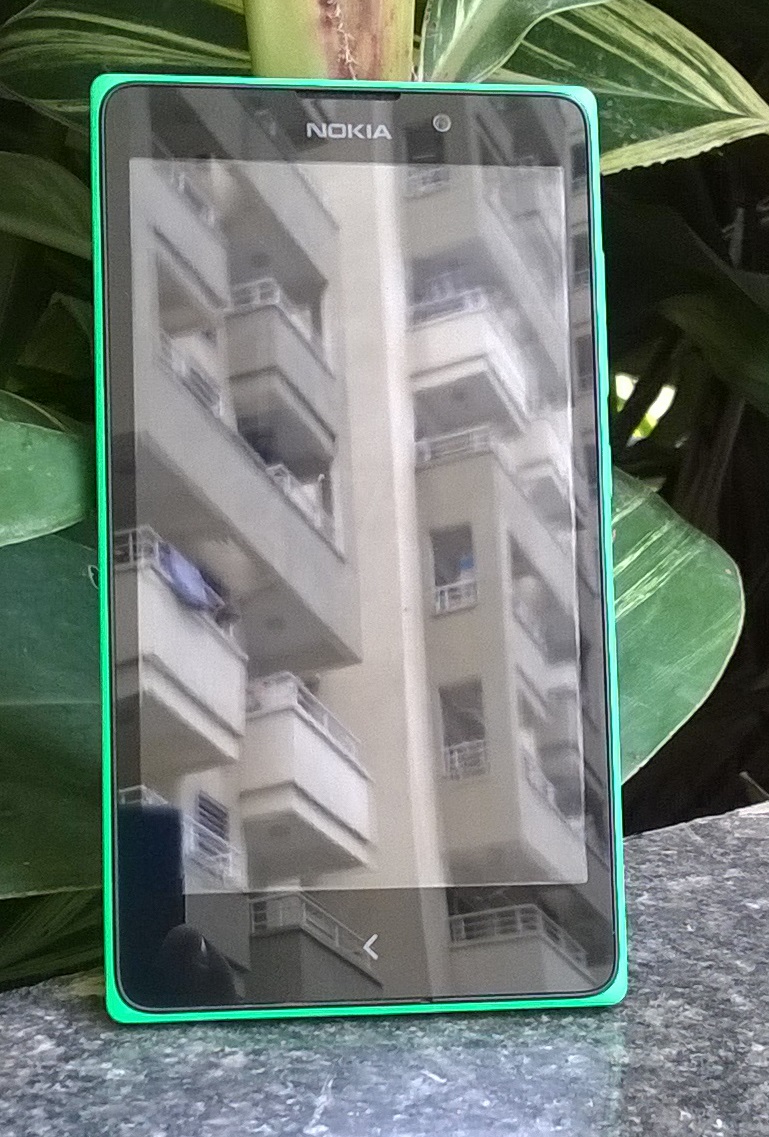 Our Nokia XL review (used as daily driver for one month ): The XL ...
